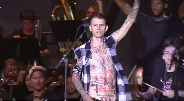 Machine Gun Kelly Performs “See My Tears” Live at AP Awards (Video) – I ...